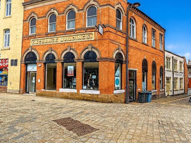 7 bedroom apartment for sale