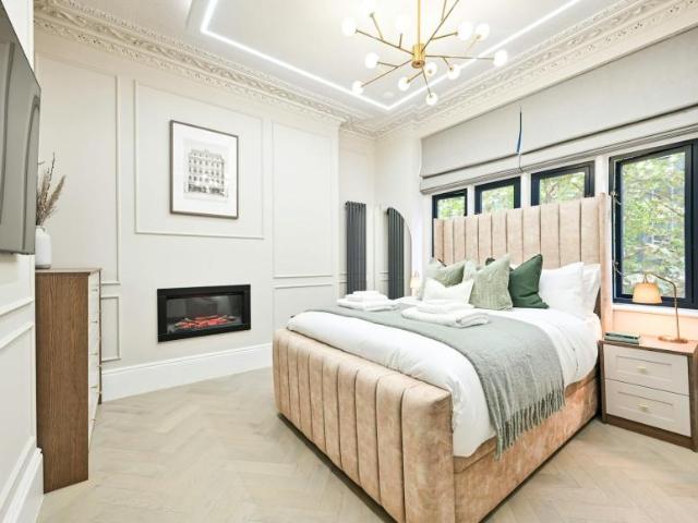 7 Bedroom Apartment London London 101511180