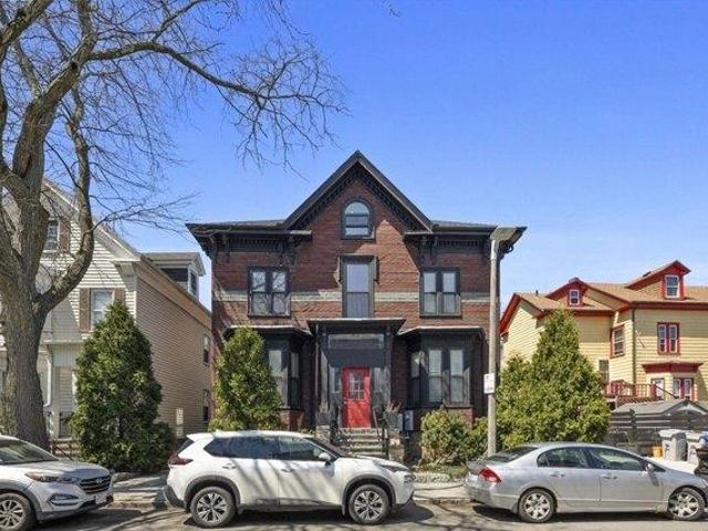 7 bedroom, Boston MA 02119 104852099