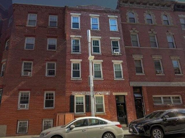 7 bedroom, Boston MA 02113 104791563