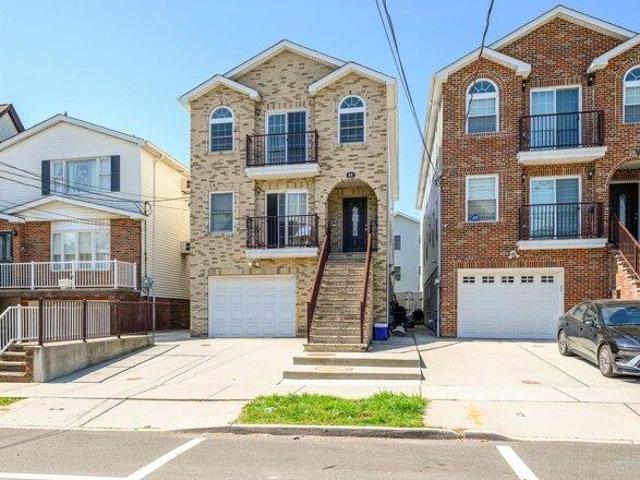 7 bedroom, Bayonne NJ 07002 102478373