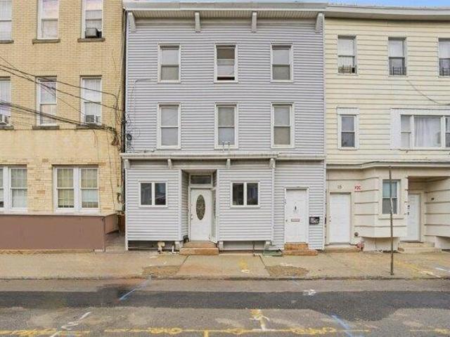 7 bedroom, Bayonne NJ 07002 104687615