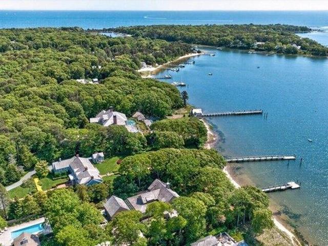 7 bedroom, Barnstable MA 02655 104009011