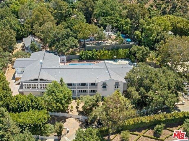 7 bedroom, Beverly Hills CA 90210 88566736