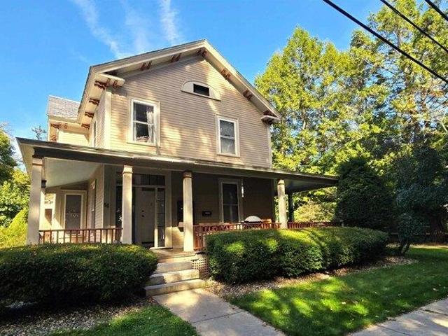 7 bedroom, Brattleboro VT 05301 104788144
