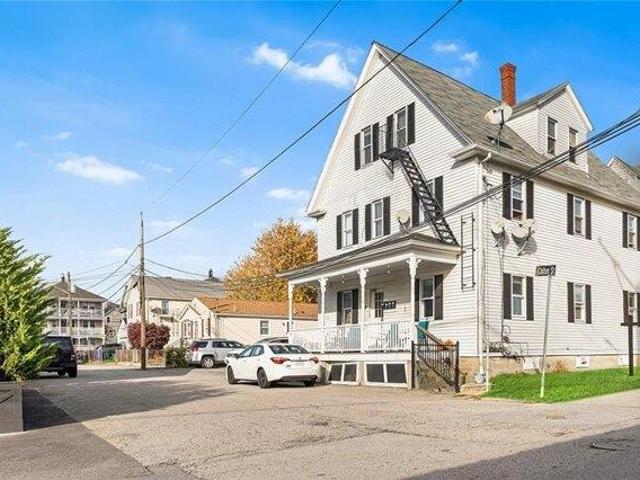 7 bedroom, Bristol RI 02809 LS101632605