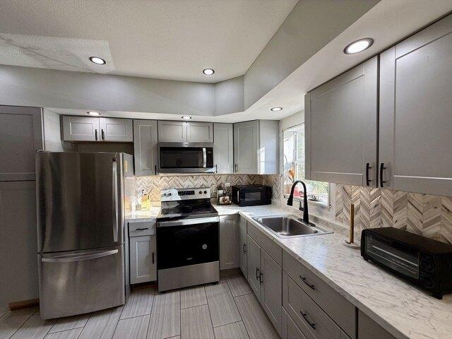 7 bedroom, Brockton MA 02302 102775602