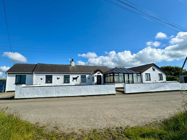 7 bedroom bungalow for sale