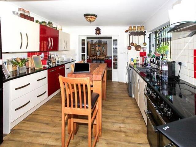 7 Bedroom Bungalow Peterborough Cambridgeshire 101931865