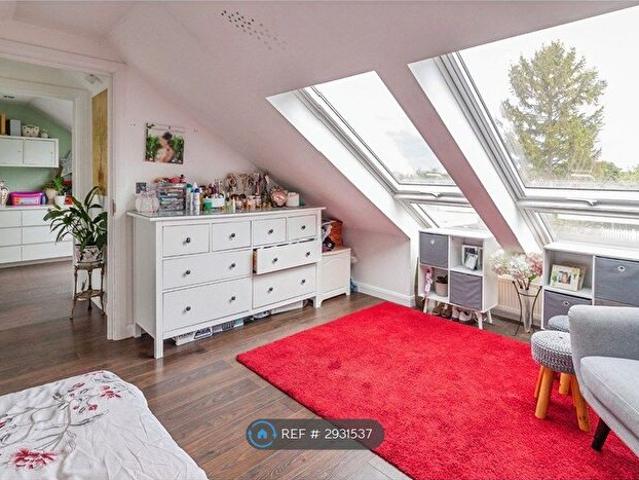 7 Bedroom Bungalow To Rent In Grendon Way, Aylesbury, HP22