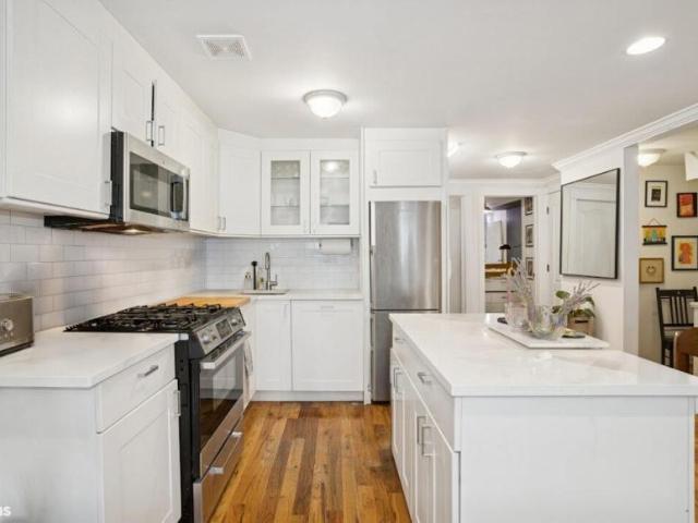 7 bedroom, Bushwick NY 102245796