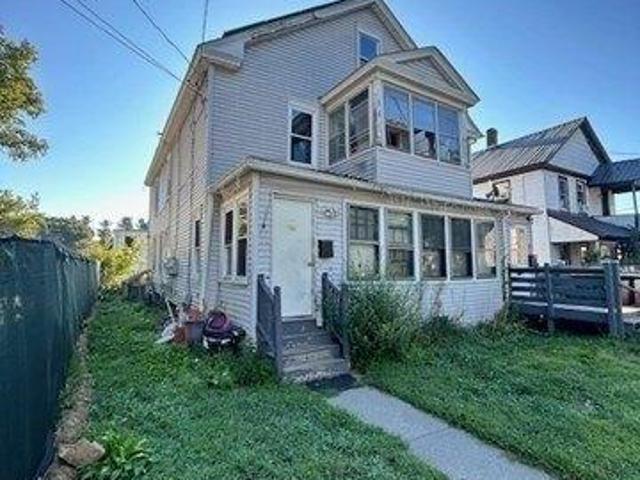 7 bedroom, Greenfield MA 01301 105143158