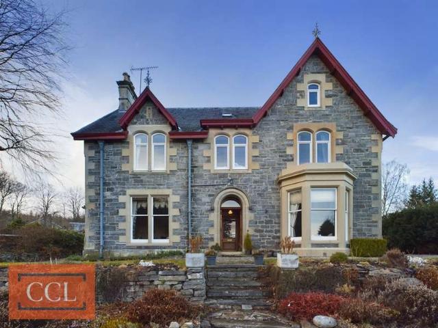 7 Bedroom Guest House Commercial