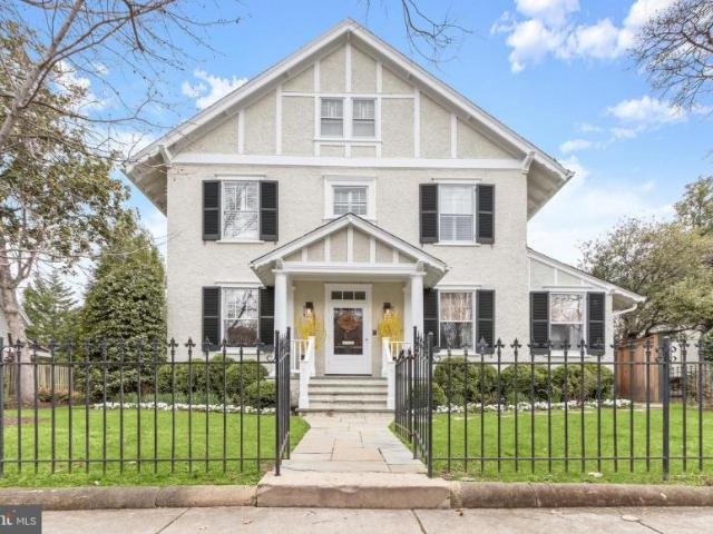 7 bedroom, DC DC 101883319