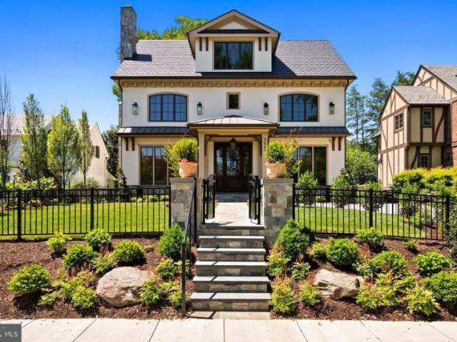 7 bedroom, DC DC 102339394