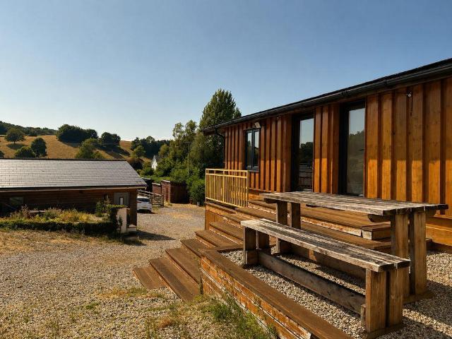 7 bedroom detached bungalow for sale