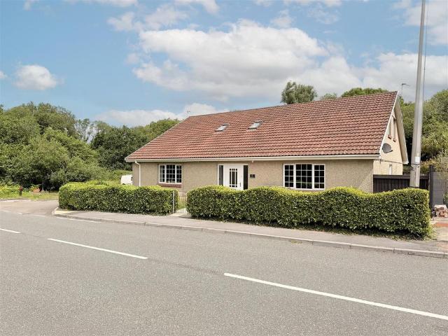 7 bedroom detached bungalow for sale