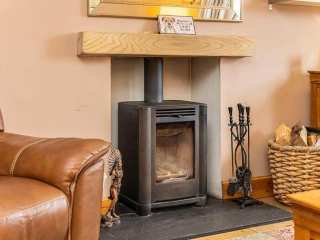 7 bedroom detached bungalow for sale in 55 Drylaw Crescent, Blackhall, Edinburgh, EH4 2AS, EH4