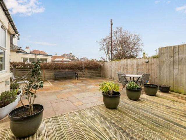 7 bedroom detached bungalow for sale in 55 Drylaw Crescent, Blackhall, Edinburgh, EH4 2AS, EH4