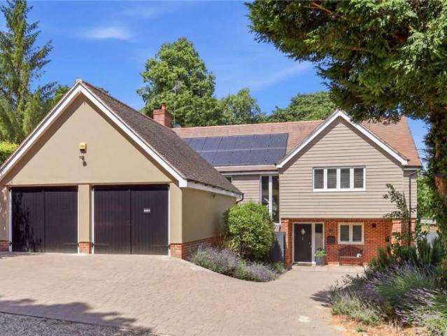 7 Bedroom Detached House