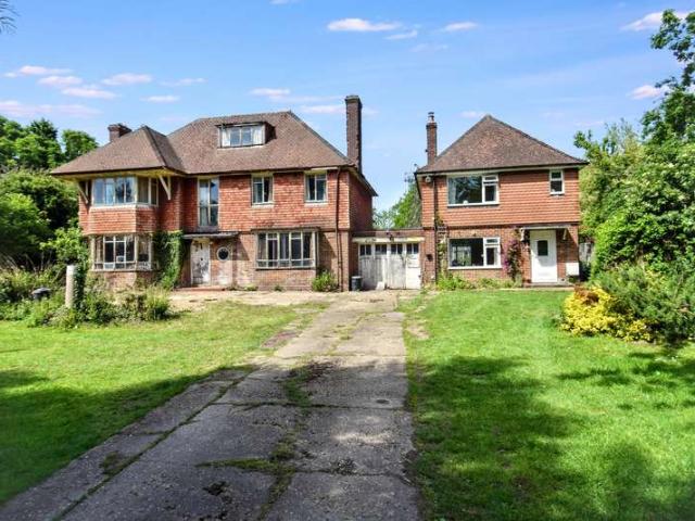 7 Bedroom Detached House