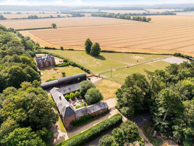 7 Bedroom Detached House