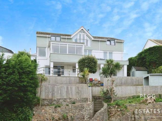7 Bedroom Detached House