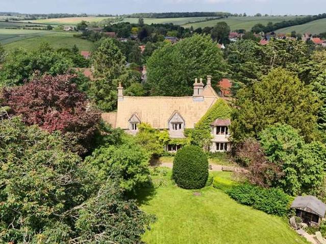7 Bedroom Detached House