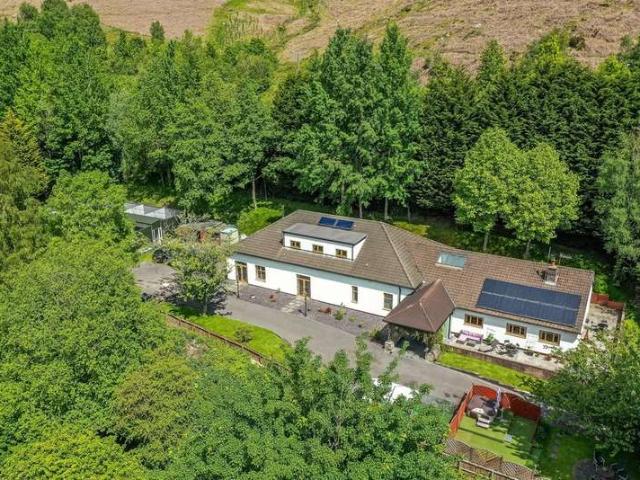 7 Bedroom Detached House