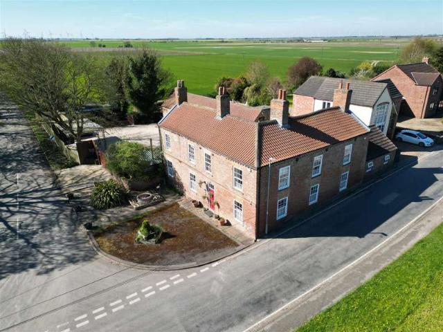 7 Bedroom Detached House