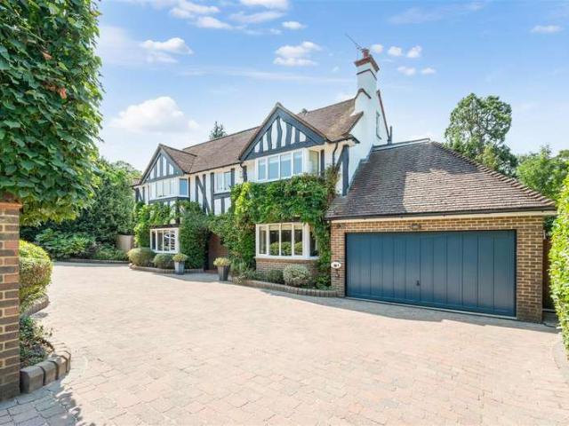 7 Bedroom Detached House