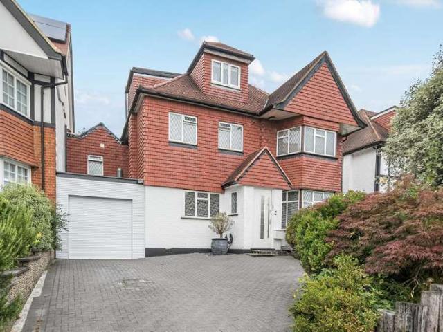 7 Bedroom Detached House