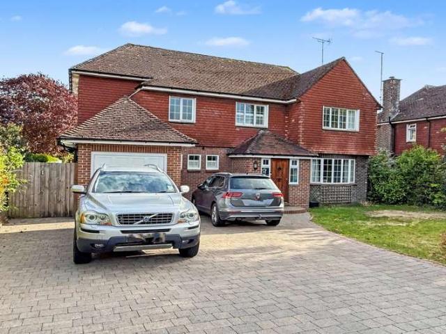 7 Bedroom Detached House