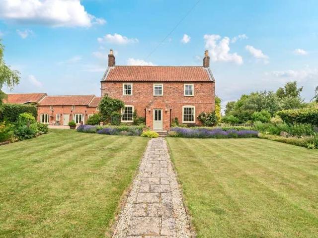 7 Bedroom Detached House