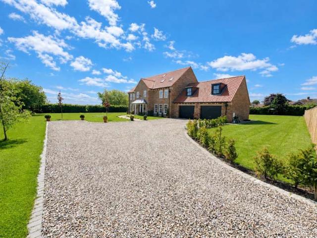7 Bedroom Detached House