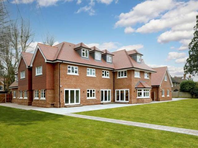7 Bedroom Detached House