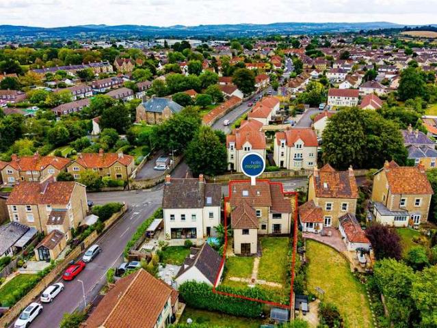 7 Bedroom Detached House