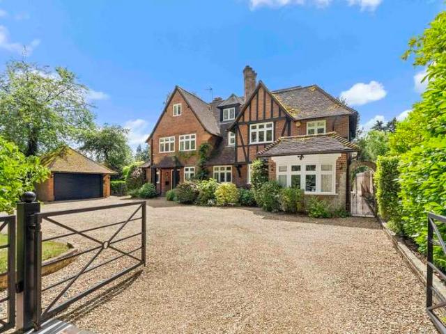7 Bedroom Detached House