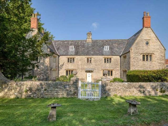 7 Bedroom Detached House