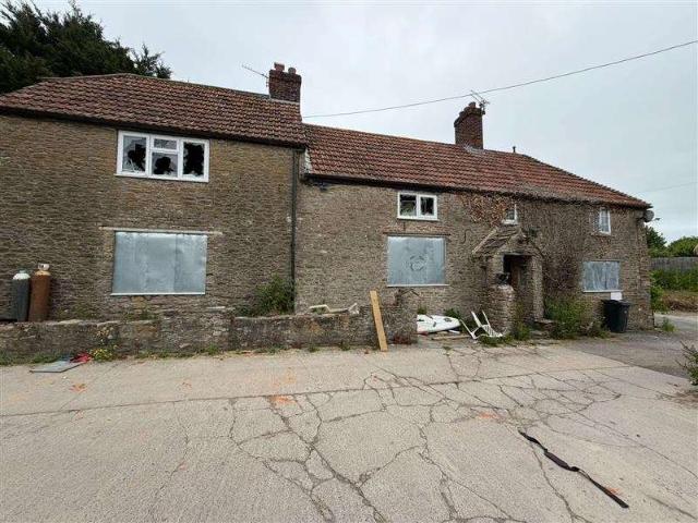 7 Bedroom Detached House