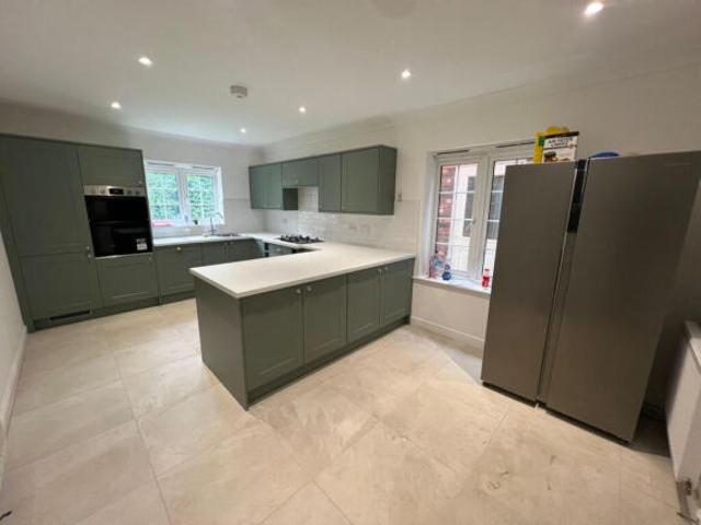 7 bedroom detached house for rent in 25 Highgrove Room 5, CV4 8JJ, CV4