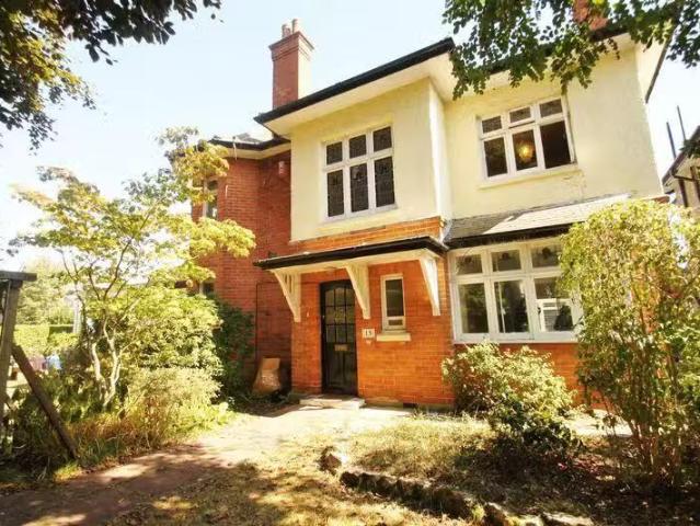 7 bedroom detached house for rent in Charminster, Bournemouth.