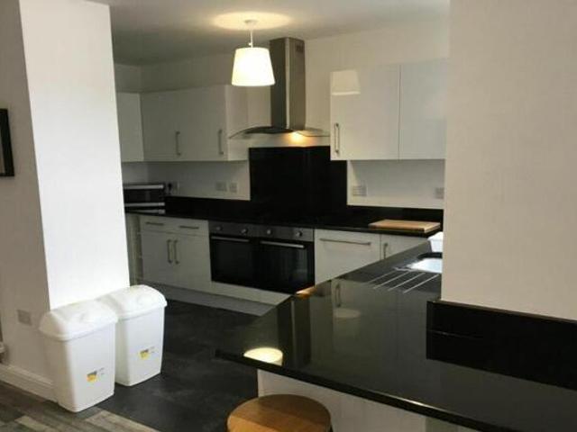 7 Bedroom Detached House For Rent In Beeston