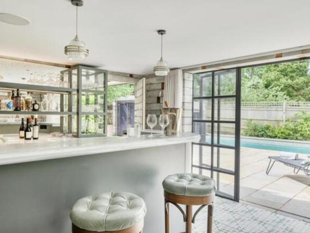 7 bedroom detached house for rent in Blatchington Road Tunbridge Wells, TN2