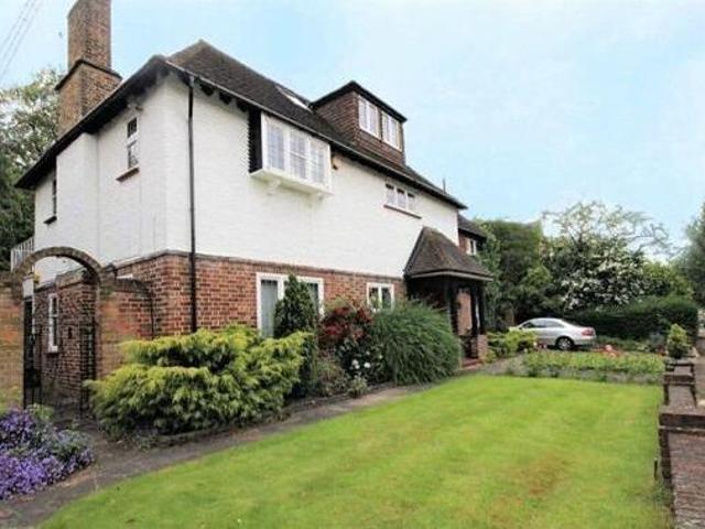 7 Bedroom Detached House For Rent In Hendon
