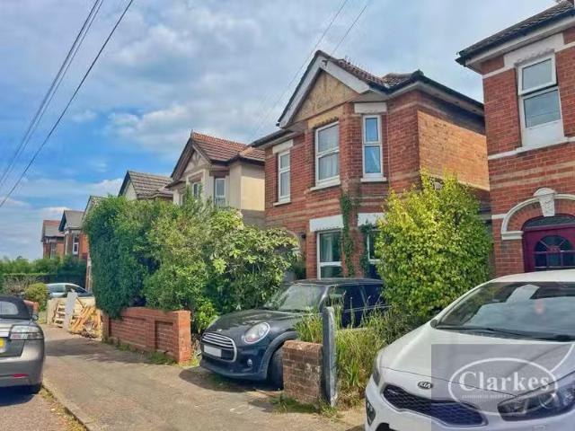 7 bedroom detached house for rent in Osborne Road, Winton, Dor.