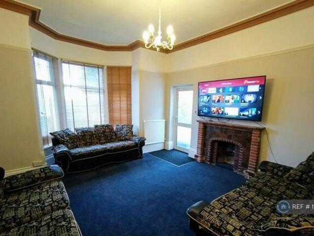 7 Bedroom Detached House For Rent In Nottingham