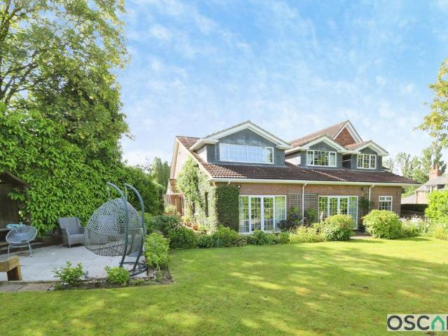 7 bedroom detached house for sale