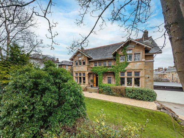 7 bedroom detached house for sale