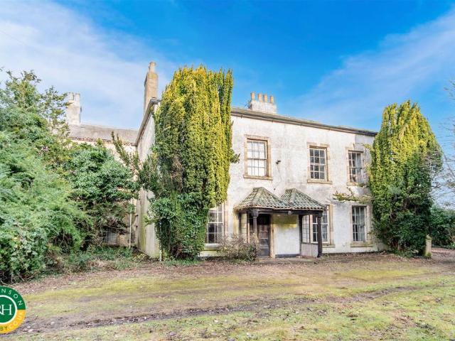 7 bedroom detached house for sale
